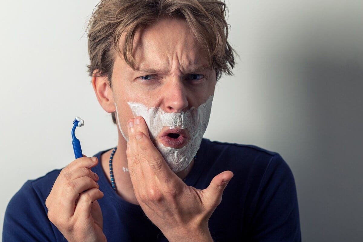 Razor Burn and Bumps: How to Heal and Prevent - The Neat and Tidy Man
